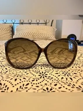 Gucci | Accessories | Gucci Goldtone Sunglasses Temple With Green Red ...